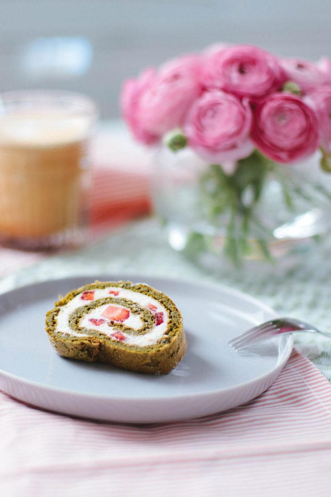 Flourless Matcha Swiss Roll - Oh La Latkes
